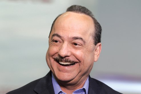Ralph de la Vega : Awards | Carnegie Corporation of New York