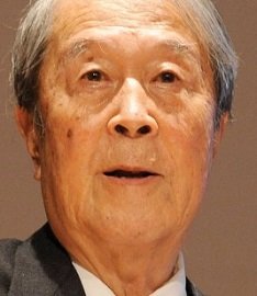 Yoichiro Nambu : Awards | Carnegie Corporation of New York