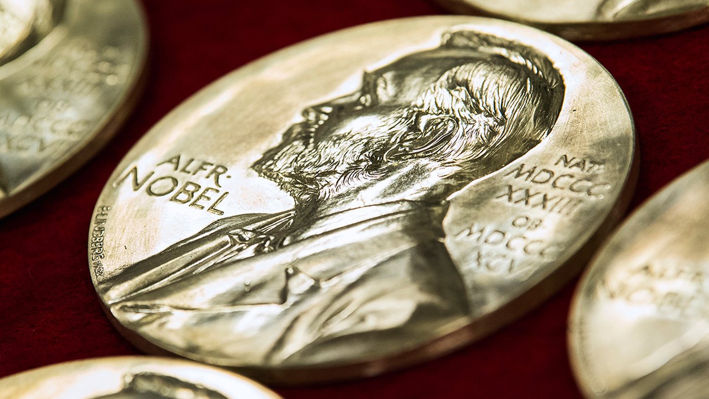 Want Greater Prosperity? Mind the Gap | Scholarship & Policy | Carnegie ...